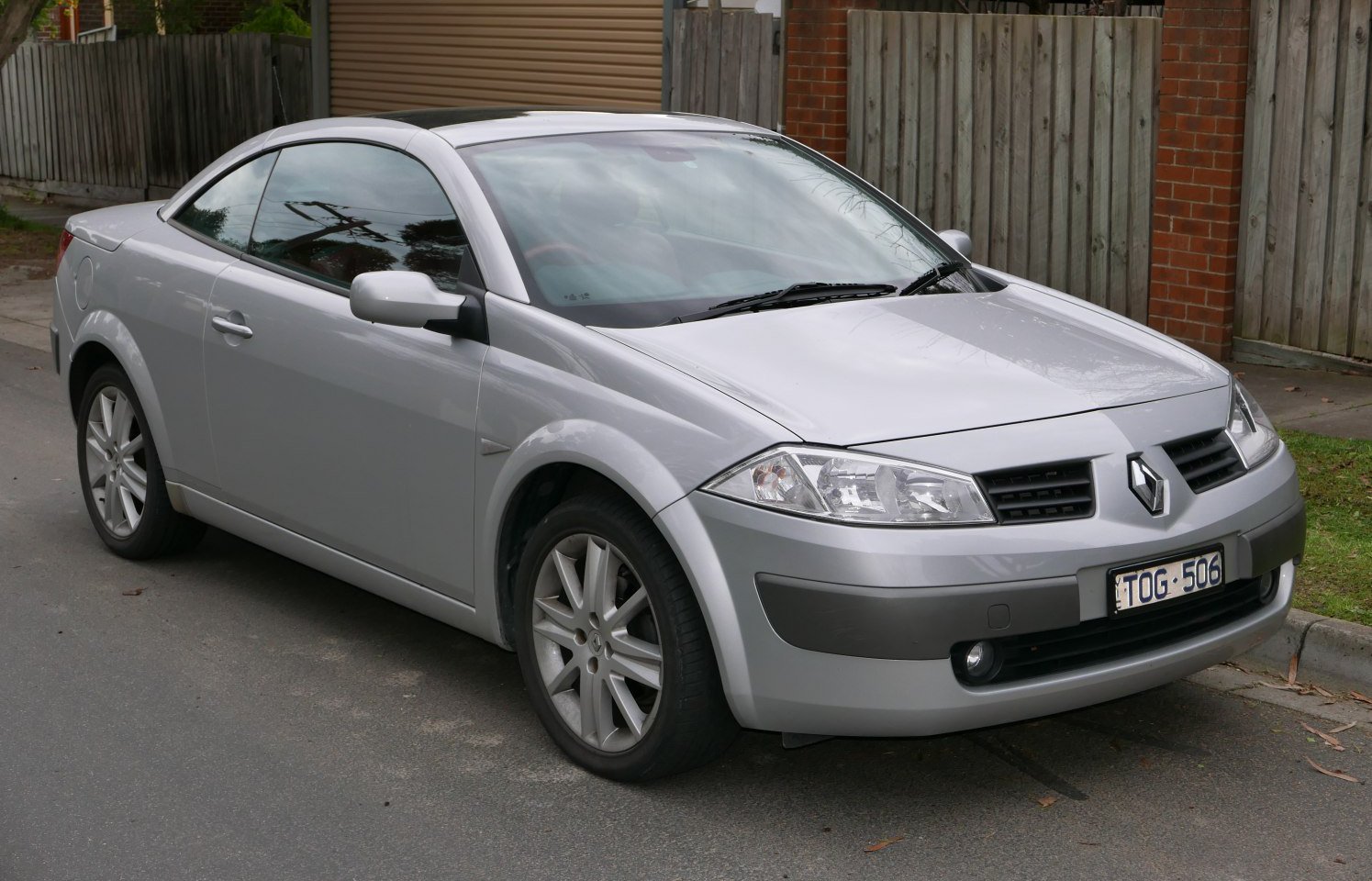 Renault Megane II CC 1.9 dCi (120 Hp)